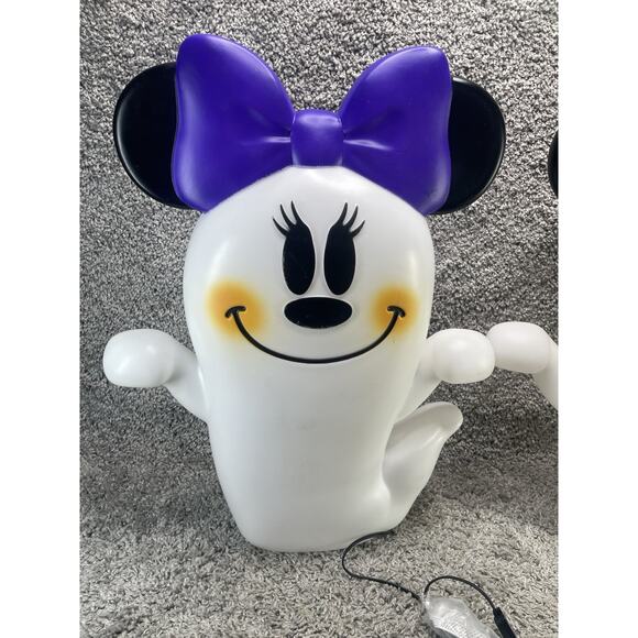 Disney | Holiday | Disney 2 Ft Disney Led Lighted Stylized Minnie Mouse ...